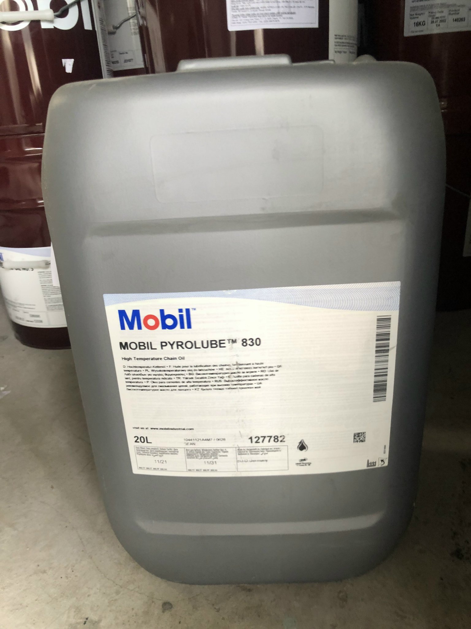 Dầu bôi xích chịu nhiệt cao Mobil PYROLUBE 830